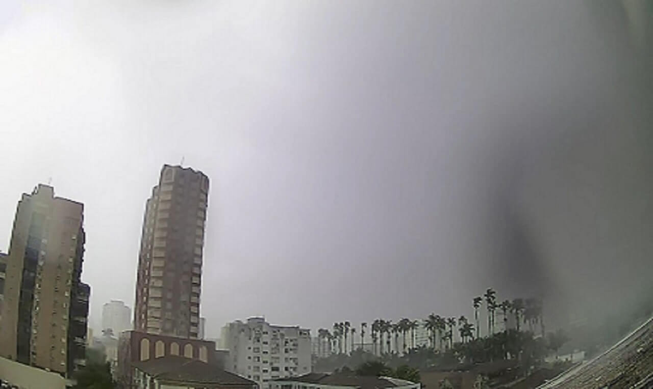 Chuva que trouxe granizo em Joinville/SC, veja o vídeo - Clima ao Vivo