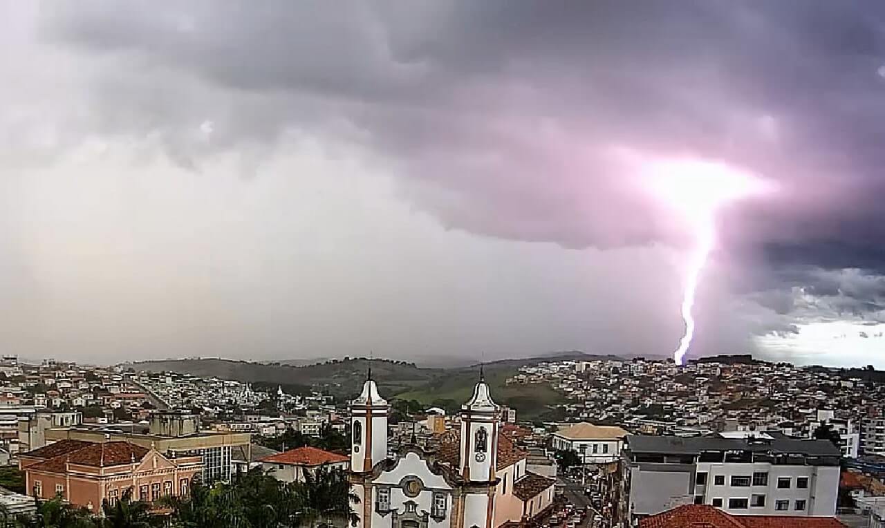 Como se formam os raios? - Clima ao Vivo