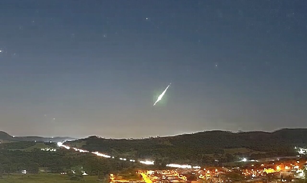 Meteoro cruza o céu do estado de São Paulo, veja o vídeo exclusivo ...