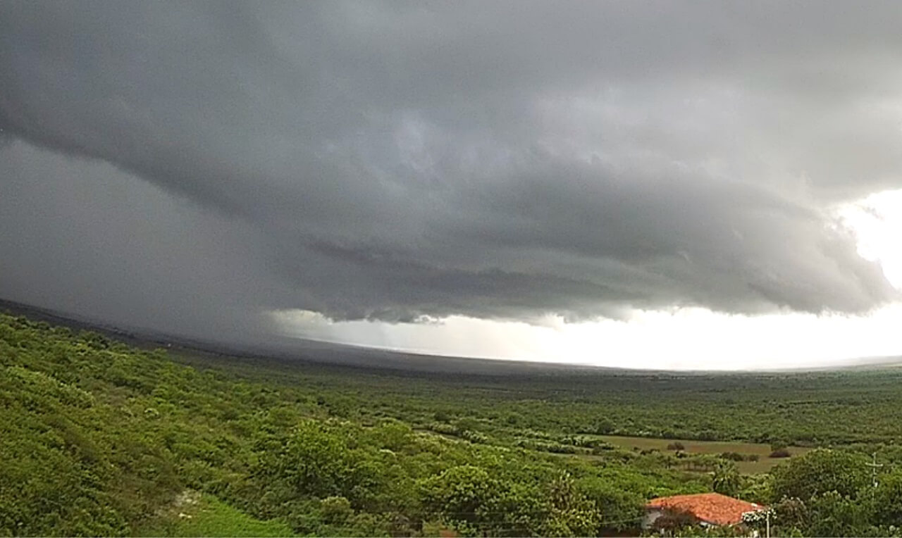 Chuva significativa, raios e rajadas de vento para o Nordeste do país ...