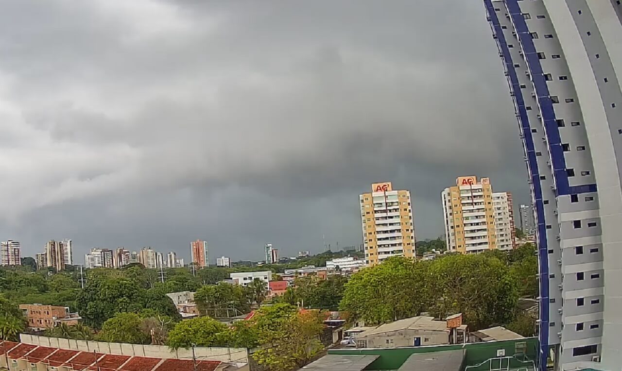 Alerta laranja para chuva intensa, raios e ventania em partes do AM e ...